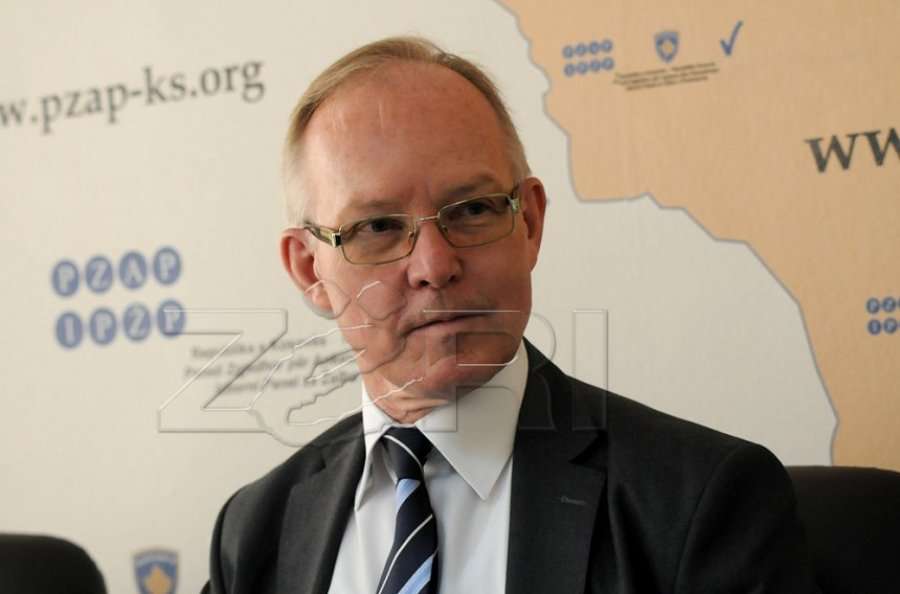 Shefi i OSBE-së: Jam i shokuar nga mbeturinat në lagjen rome në Fushë ...