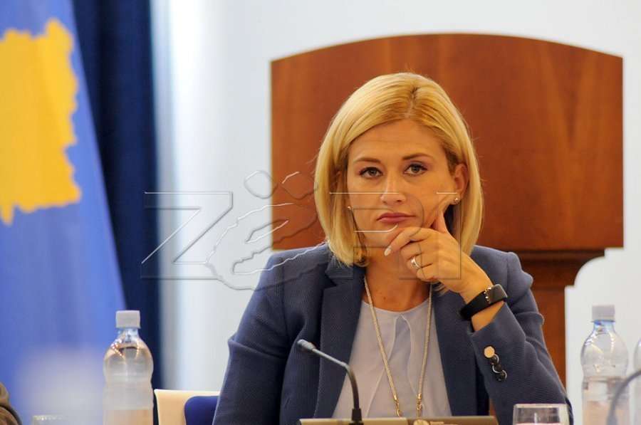 Mimoza Kusari: Ky është fundi i Qeverisë Haradinaj - Lajmet e fundit - Zëri