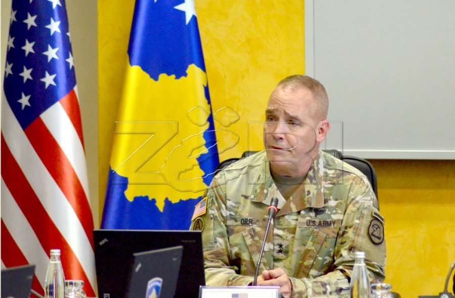 Gjeneralmajor Timothy Orr nderohet me Medaljen e Nderit - Lajmet e ...