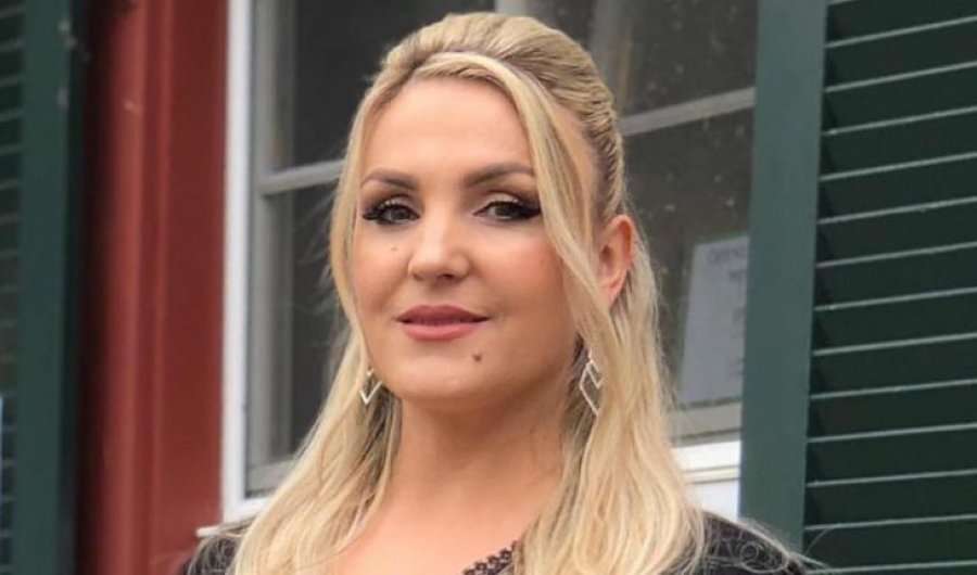 Kështu rrezikon Afërdita Demaku për një fotografi - Lajmet e fundit - Zëri