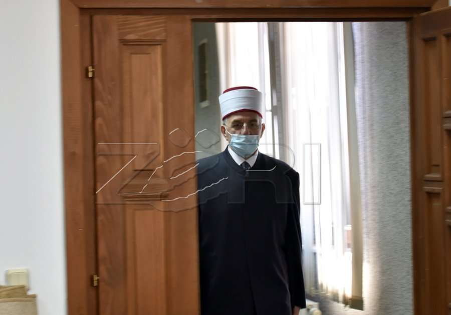 Operohet Kryemyftiu Naim Tërnava, kjo është gjendja e tij shëndetësore ...