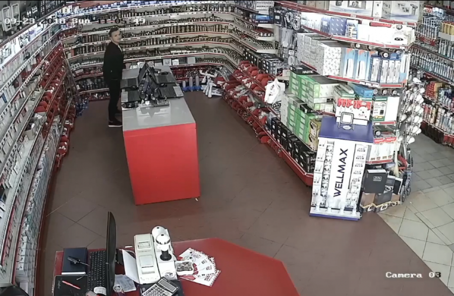 Avokati i Shaban Gogajt publikon videon ku tregohet reagimi pas vrasjes ...