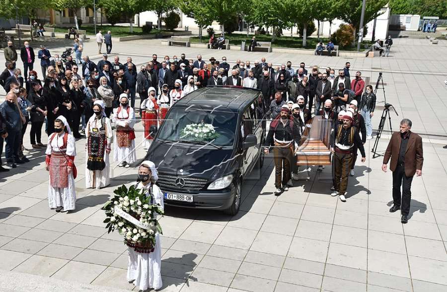 Ka nisur ceremonia komemorative për nder të doajenit të muzikës ...