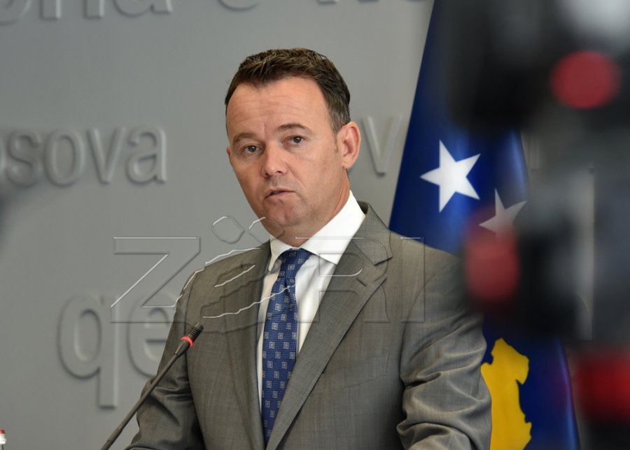 Peci akuzon Ramën se po e bllokon ndërtimin e objektit të Ministrisë së ...