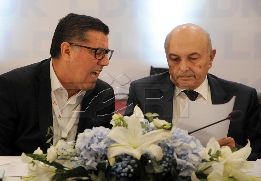 Haziri i reagon Mustafës pasi tha se nuk beson që LDK-ja s’e ka parë ...