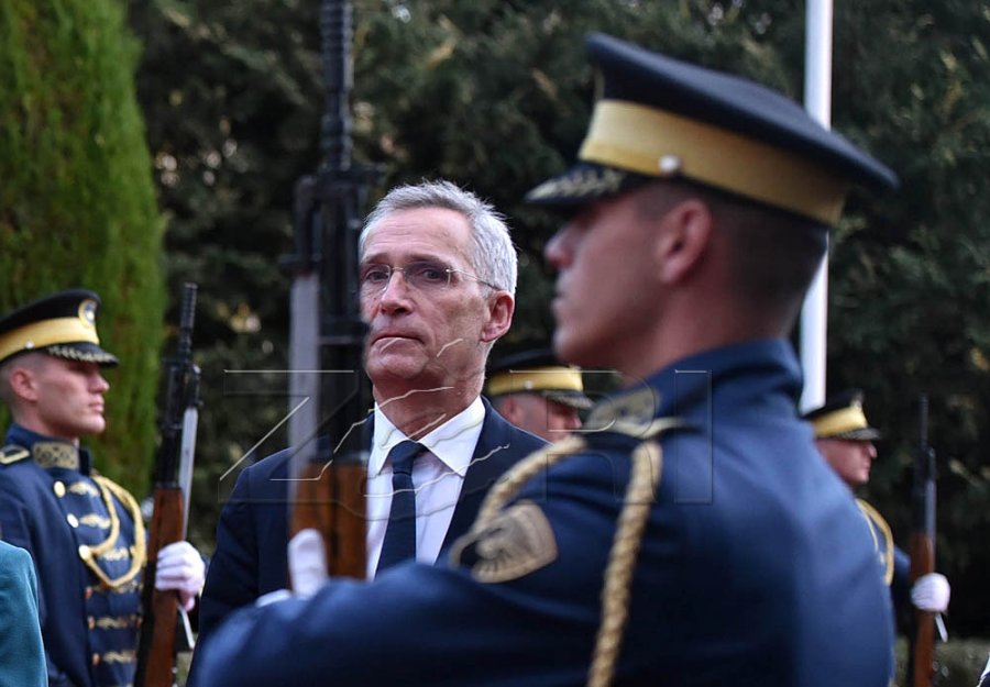 Stoltenbergu për mediumin serb: FSK-ja s’e ka mbështetjen e NATO-s që ...