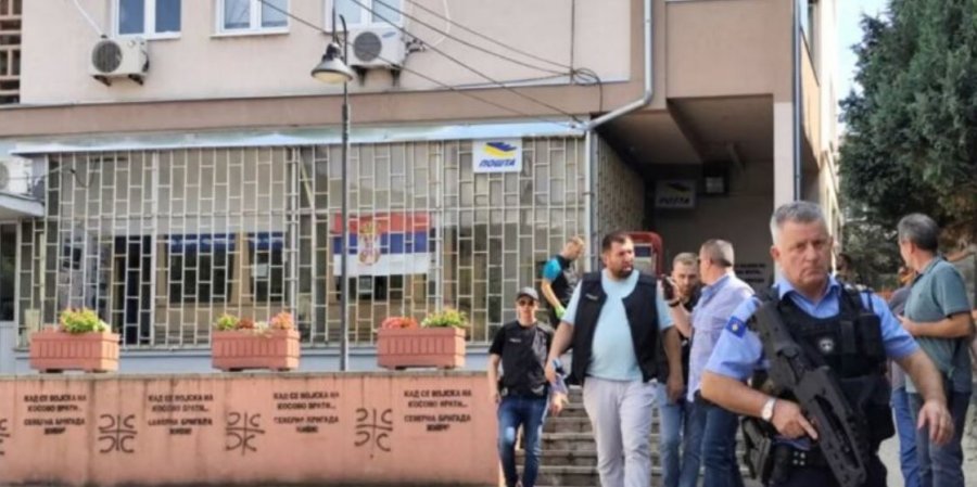 Policia konfirmon mbylljen e nëntë objekteve të Postës së Serbisë në ...