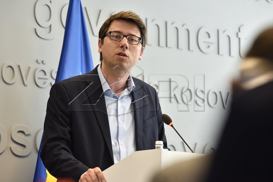 Murati: Niveli i ri i pagës minimale do të fillojë së zbatuari nga ...