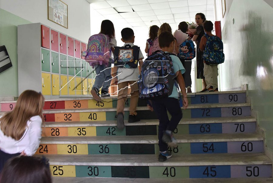 Fushata zgjedhore: Me metoda tradicionale premtojnë arsim modern ...