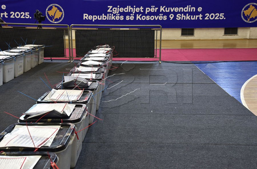 Fillon periudha e votimit jashtë Kosovës për votuesit e regjistruar për ...