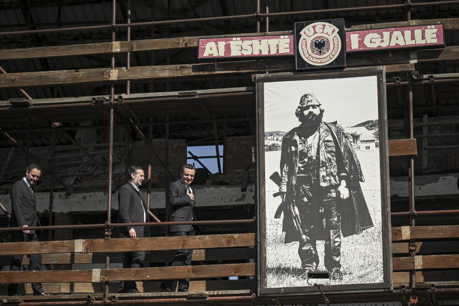 “PDK, PDK, PDK”: Kurti përcillet me brohoritma edhe në Prekaz - Lajmet e fundit - Zëri