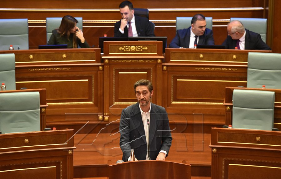 Uran Ismaili: Kjo seancë është farsë - Lajmet e fundit - Zëri